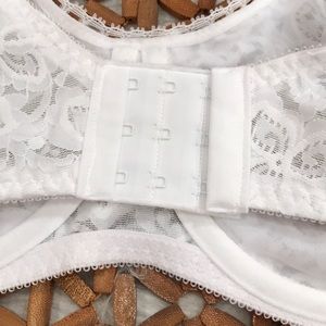 Bali | Intimates & Sleepwear | White Bali Bra | Poshmark